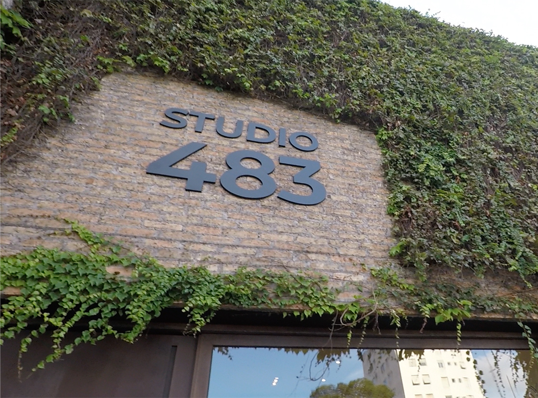 Studdio 483